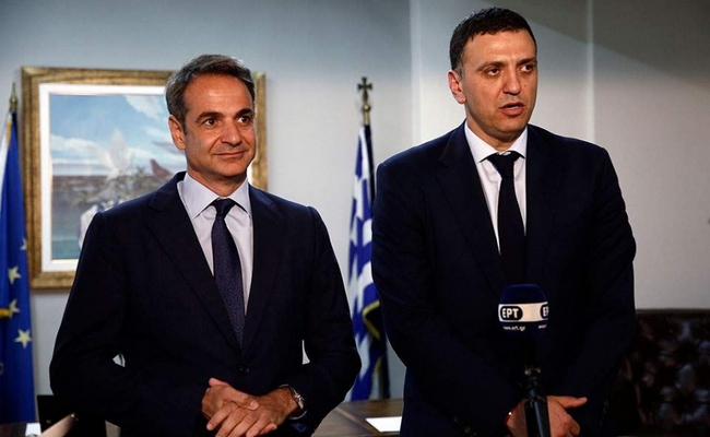 Φωτιές στην κυβέρνηση- Βέλη για ευθύνες μεταξύ υπουργών–Βαρύ το κλίμα ...