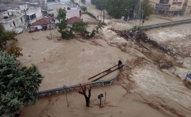 Η υδροδότηση το μεγαλύτερο πρόβλημα στον Βόλο–Εγκλωβισμένοι τουρίστες ...